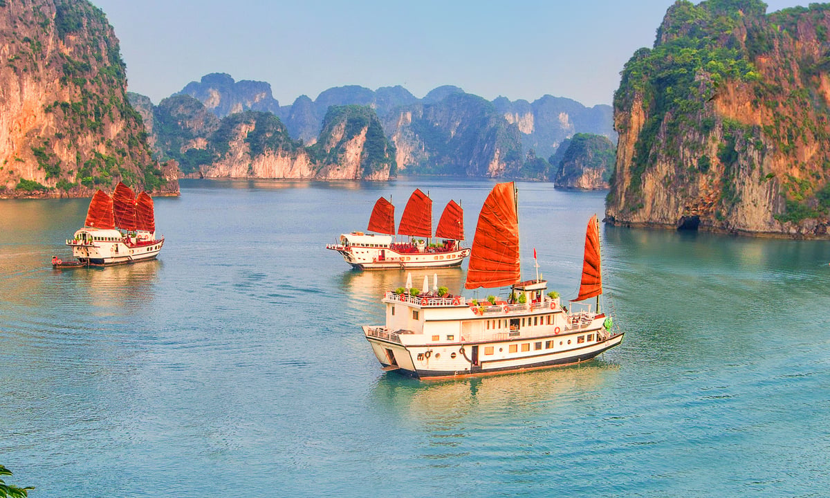 12 or 17 Days Vietnam for 2 | Tour Package | TripADeal
